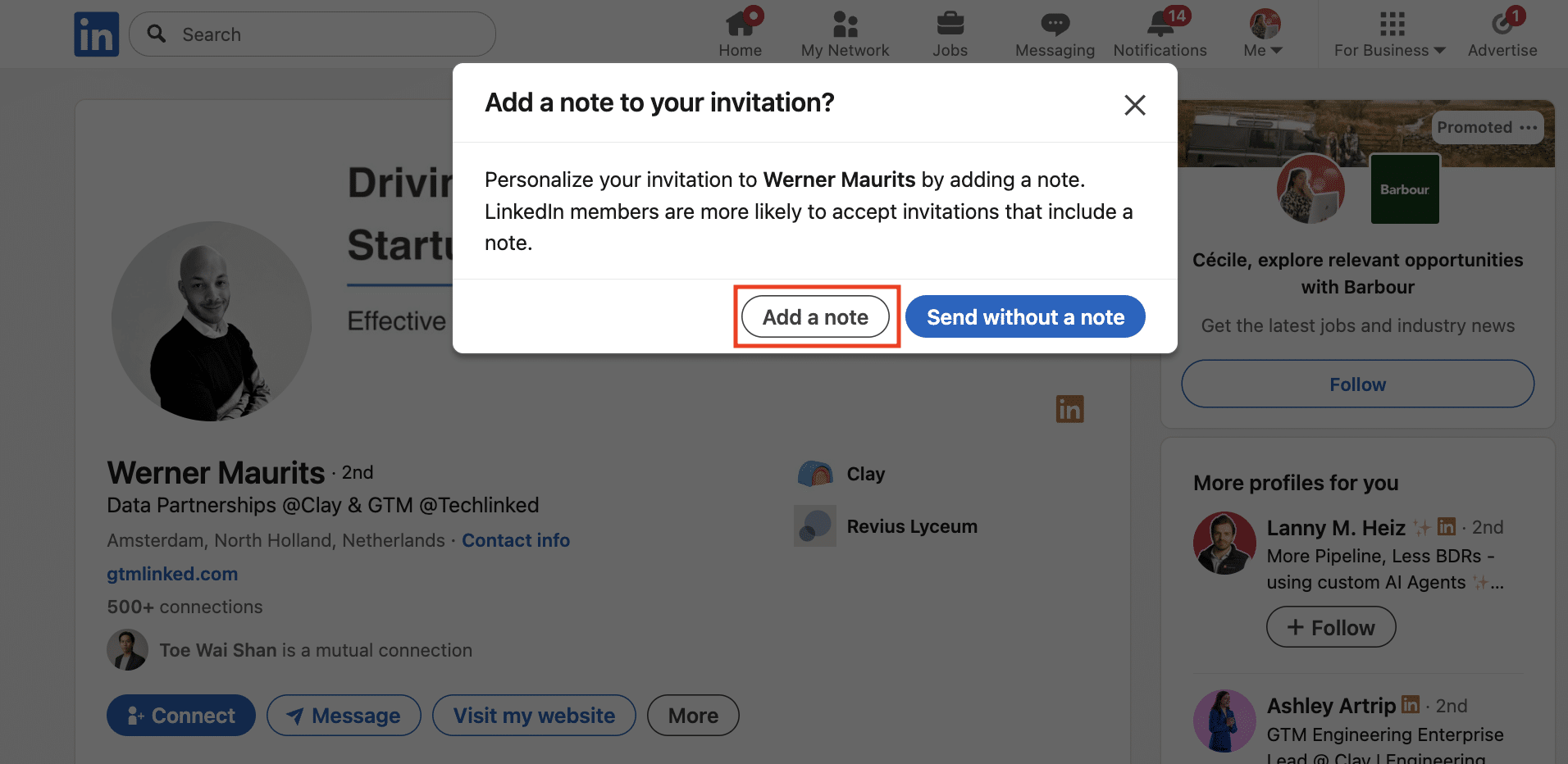 LinkedIn connection request : 8 Tips You Need to Know - 2026